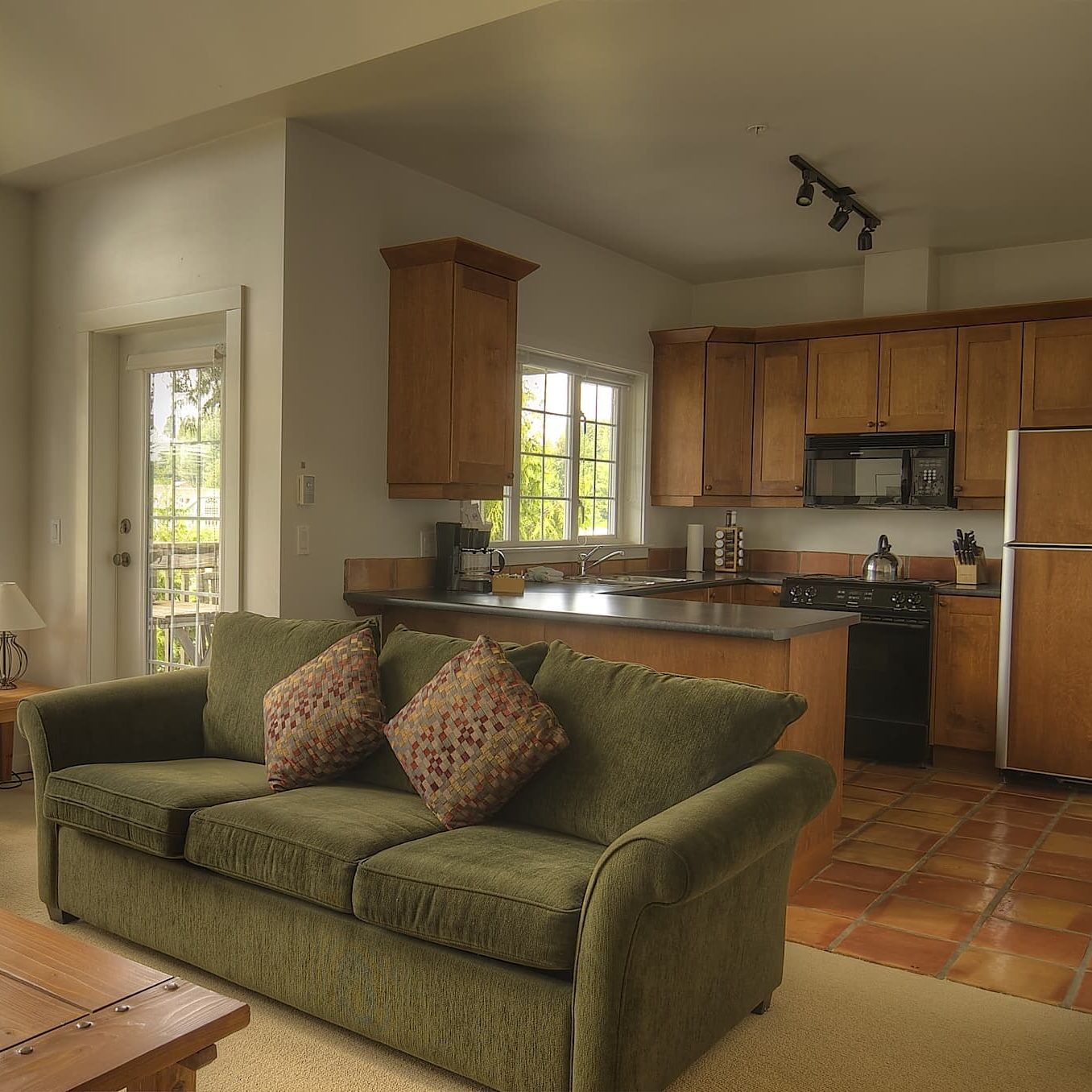 One Bedroom Standard Suite Suites - Waters Edge Shoreside Suites